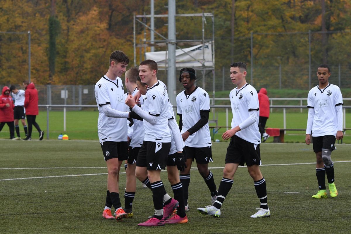 Überblick von der U19 bis zur U15: U16 gewinnt nach Leistungssteigerung klar