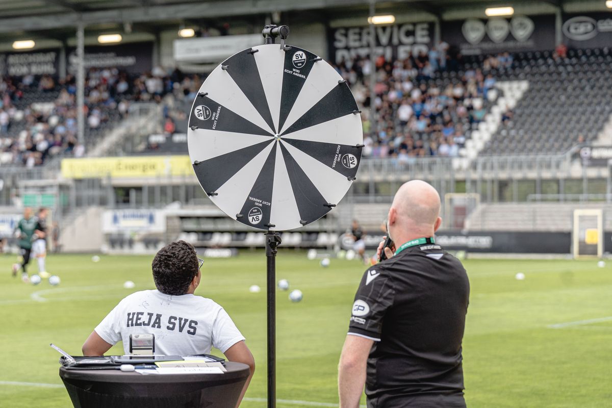 "Wolle vs. Fans" für den guten Zweck